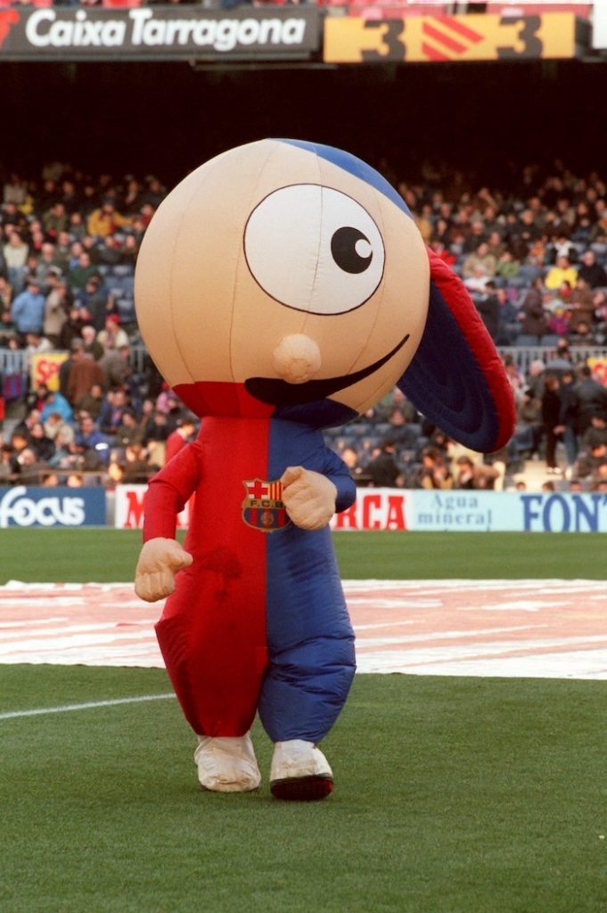 Barcelona-mascot-Clam - Planet Football