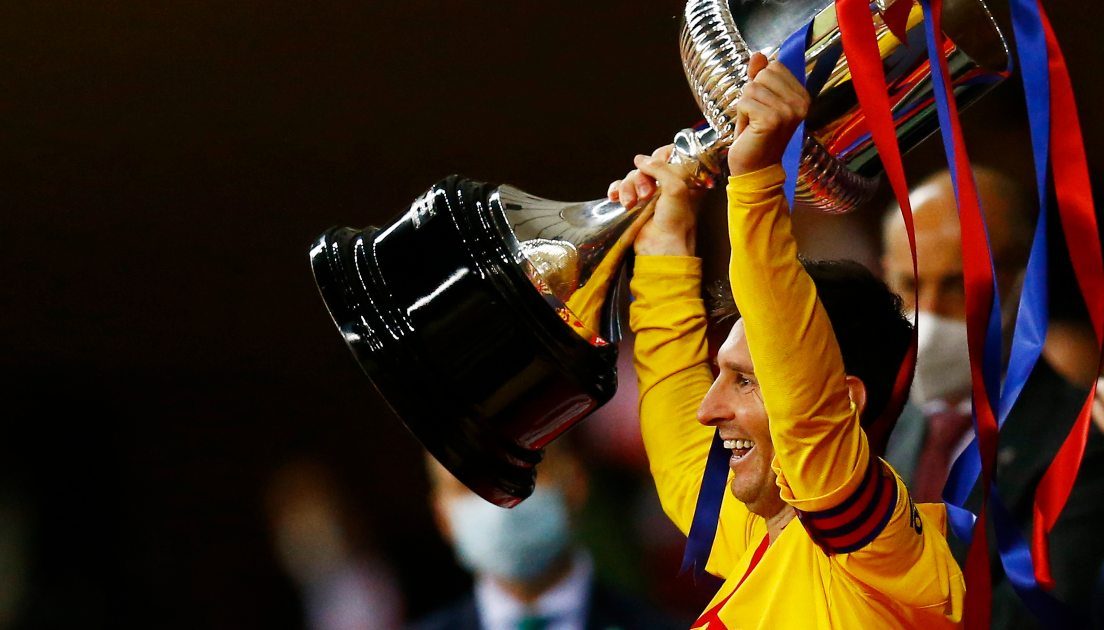 With one pass, Messi proved he's the best No.8, No.9 & No.10 in the ...