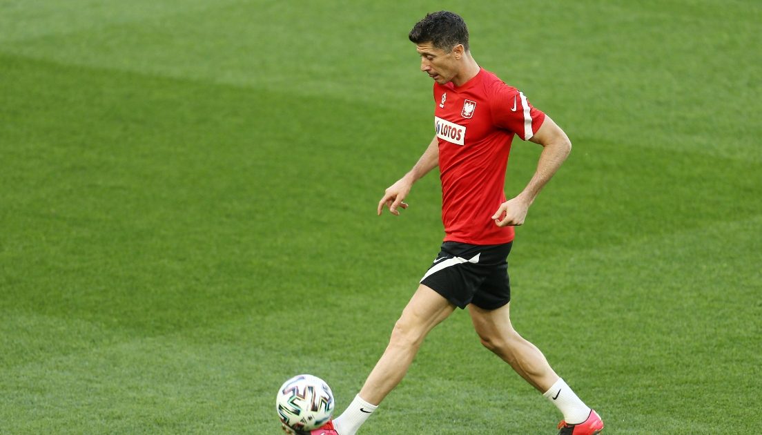 Watch: Wild Lewandowski shot smashes spectator's phone - Planet Football