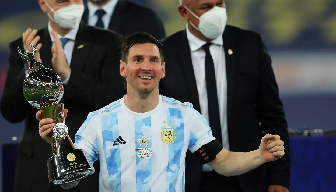 Watch: Lionel Messi shows off winners medal to his son in touching ...