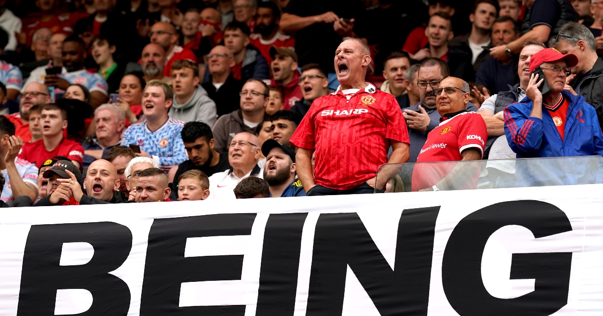 Watch: Man Utd fans give Leeds players hostile reception before 5-1 win ...