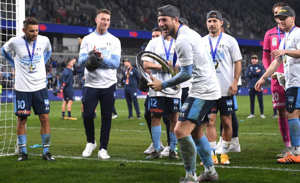 Adam Le Fondre: 'I was turning offers down for weeks to play for Neil Lennon' - Planet Football