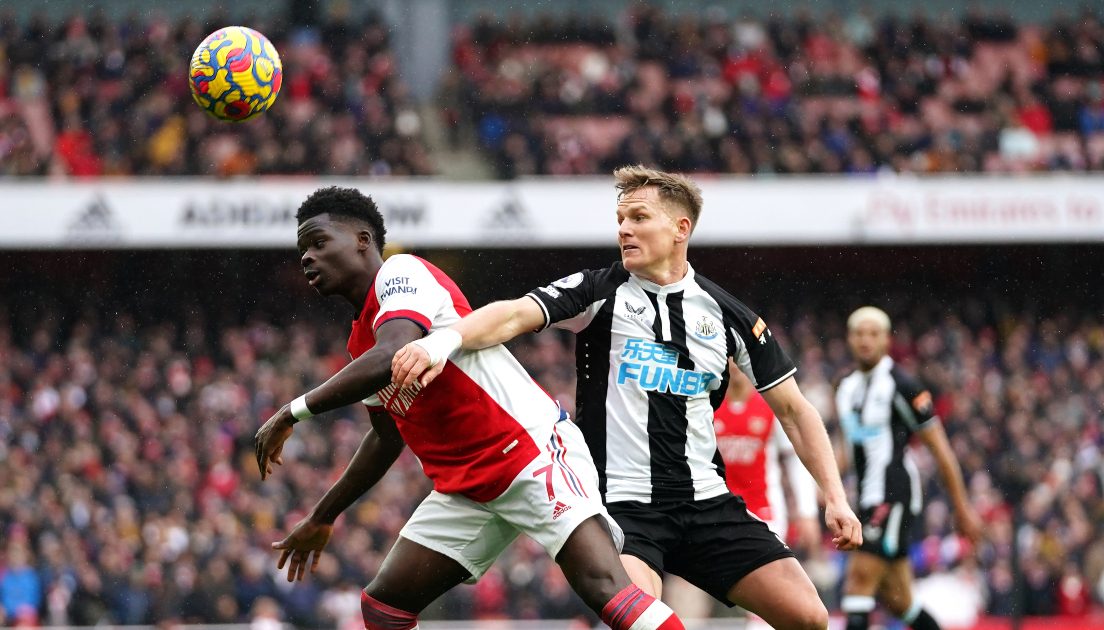 Watch: Arsenal's Saka misses chance after stunning Lokonga through pass ...