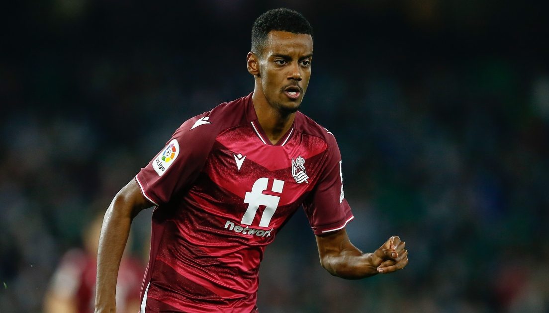 Comparing Alexander Isak's 21-22 stats with Arsenal's current forwards