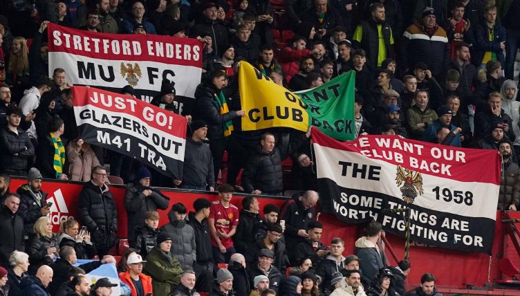 Ranking PL teams by the average percentage of stadium filled: Man Utd ...