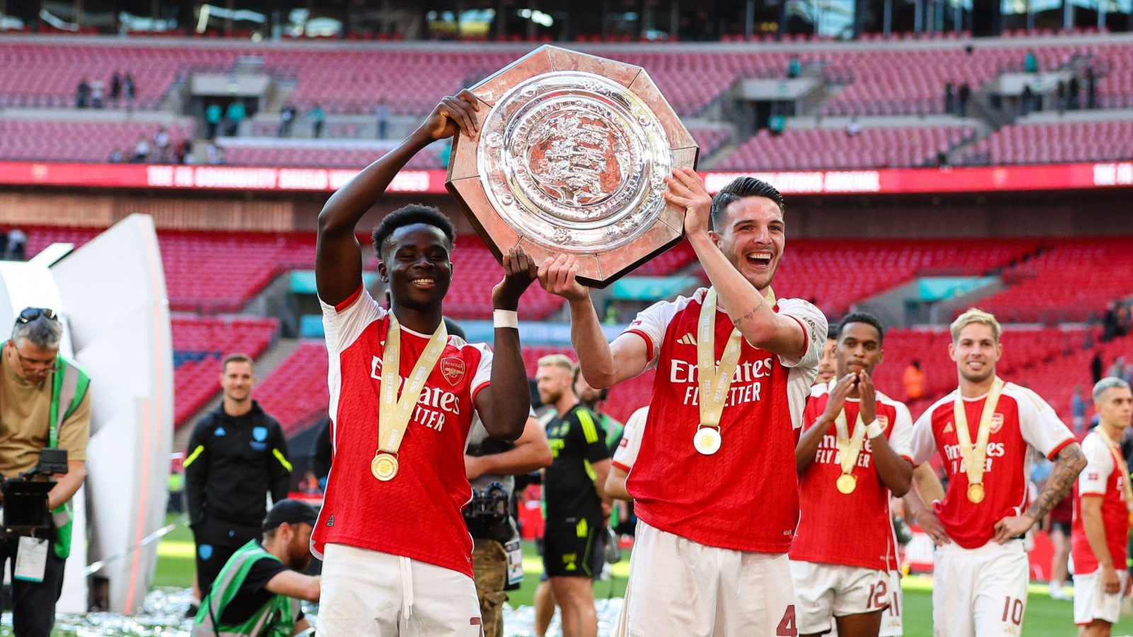 14 things we loved this weekend: Arsenal, Messi, Martinez, Seedorf...