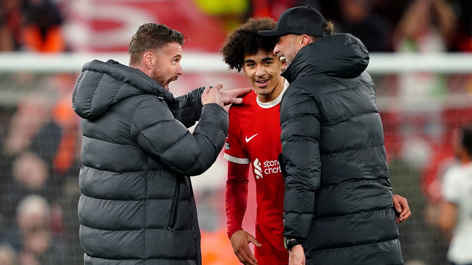 Jayden Danns & the 17 other teenagers handed Premier League debuts for ...
