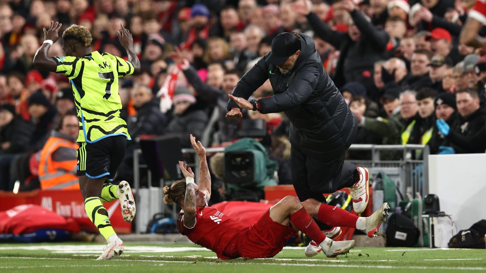 Tsimikas wiping out Jurgen Klopp is the Christmas present we didn't ...