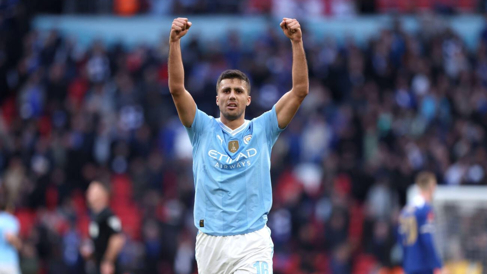 9 world-class players who stand out in 2024 for tucking their shirt in