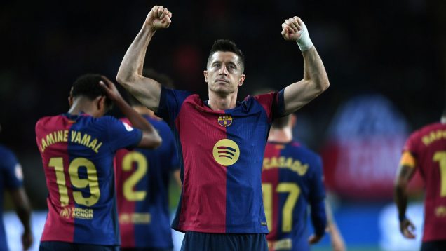 Robert Lewandowski & the six other players in football history to score ...