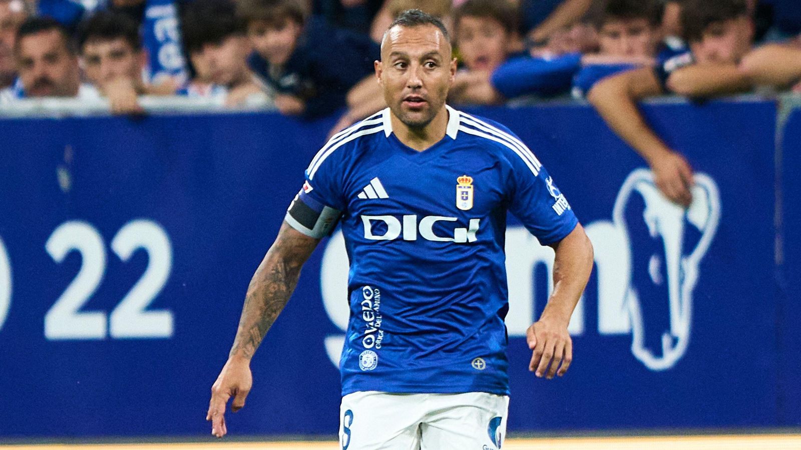 Santi Cazorla's stunning free-kick puts boyhood club on the verge of glory