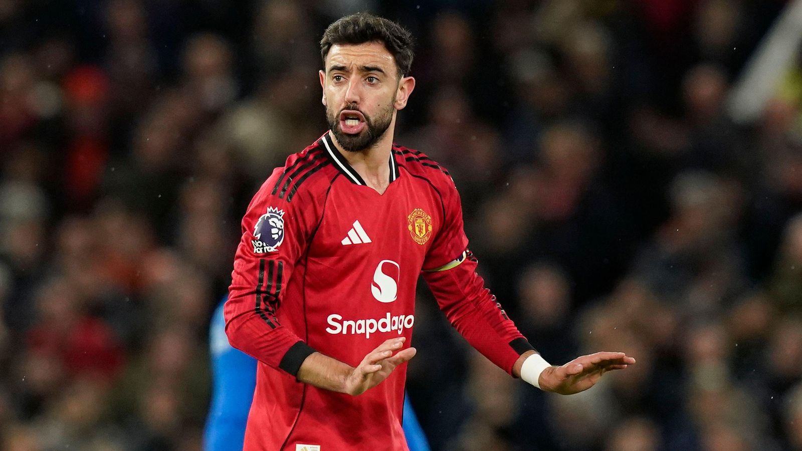 Bruno Fernandes fails to pick goalkeeper in dream 5-a-side team